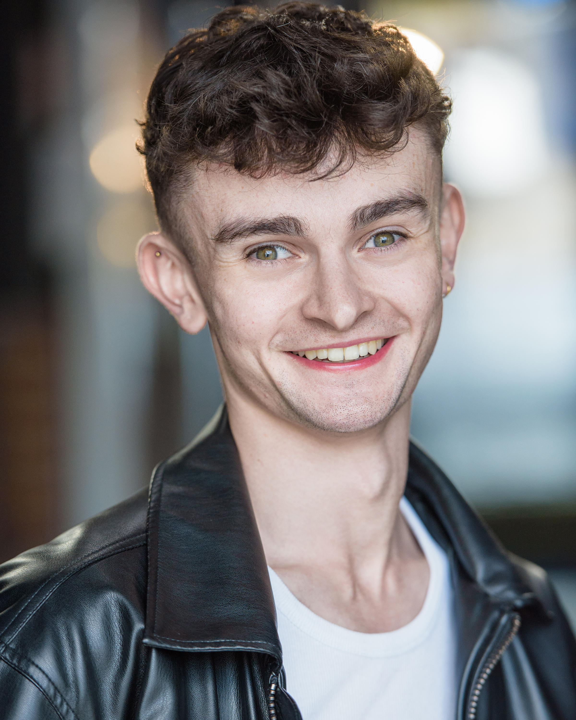 Introducing your cast and company for Peter Pan | Victoria Theatre